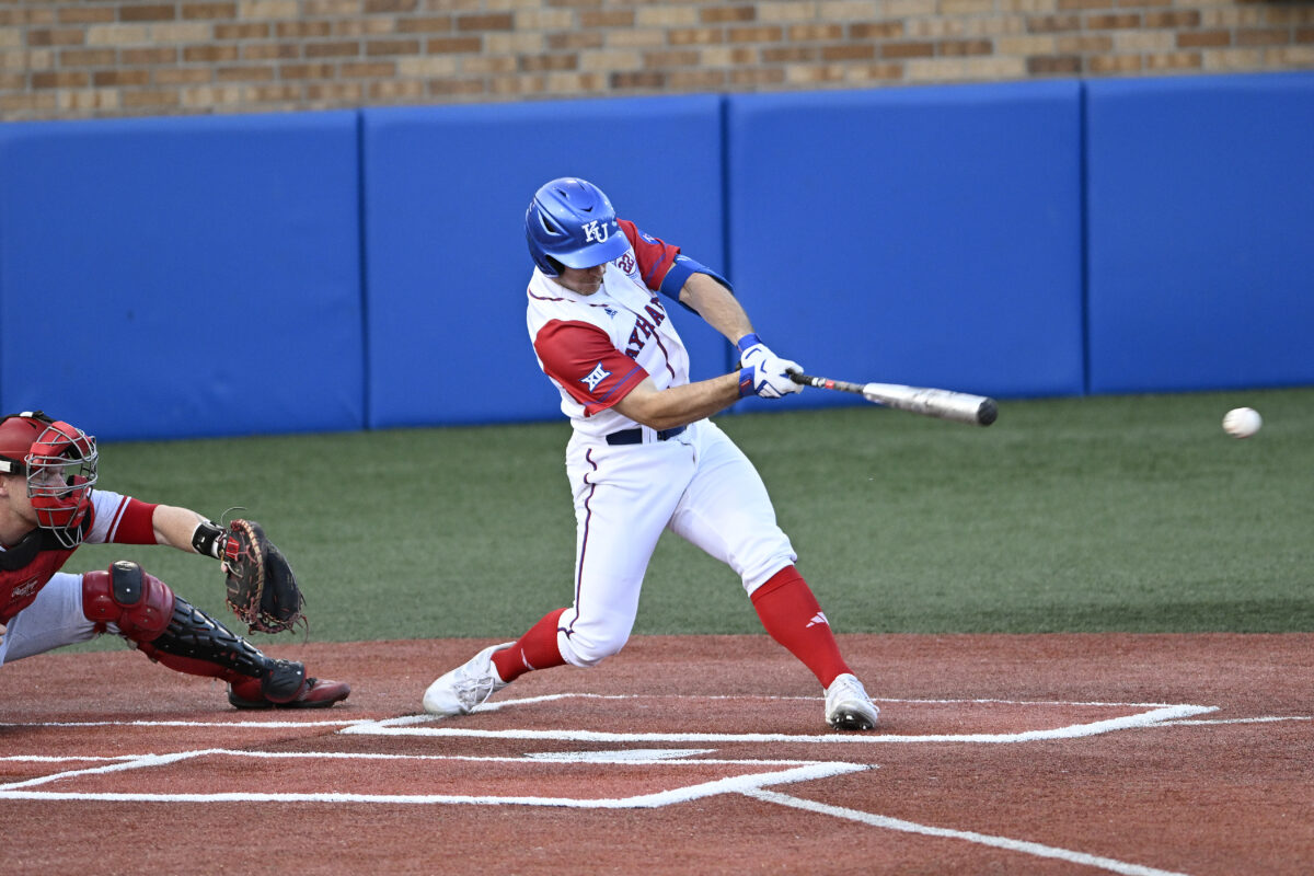 KU baseball puts up 16-run inning - KU Sports
